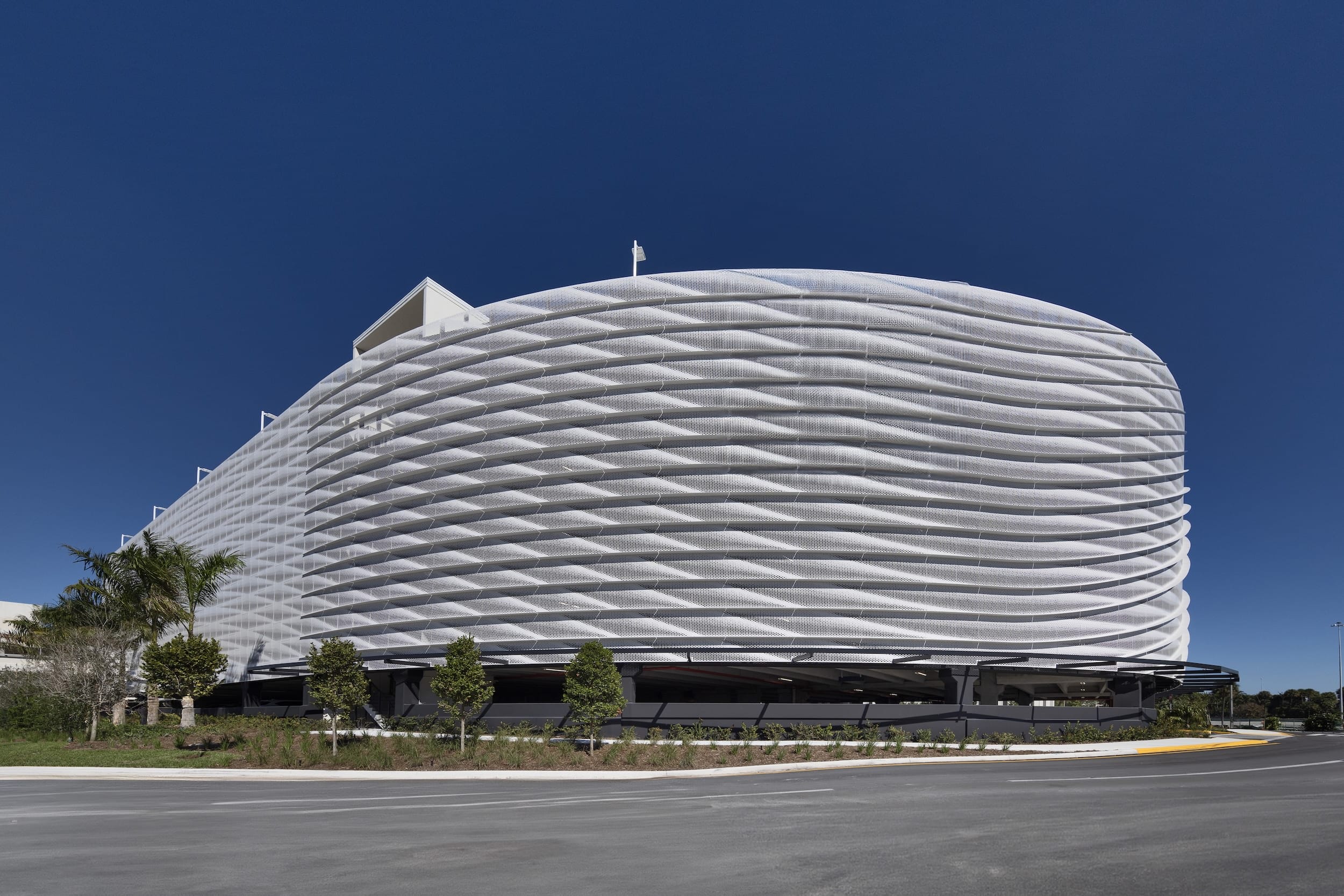 Mount Sinai Medical Center Parking Garage | Zahner Mount Sinai Medical Center Parking Garage | Zahner